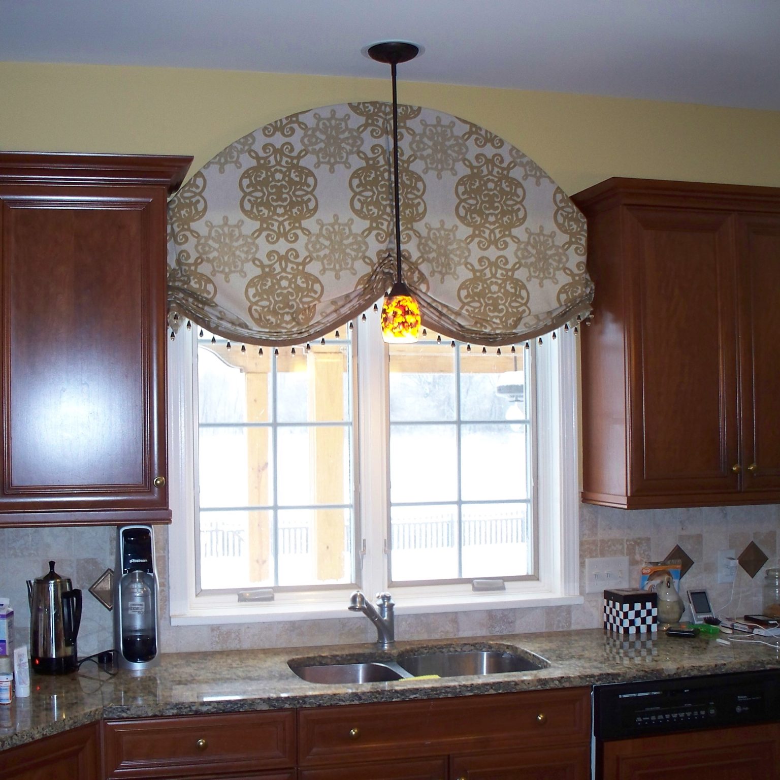 Kitchen Sink Windows - Parkway Window Works